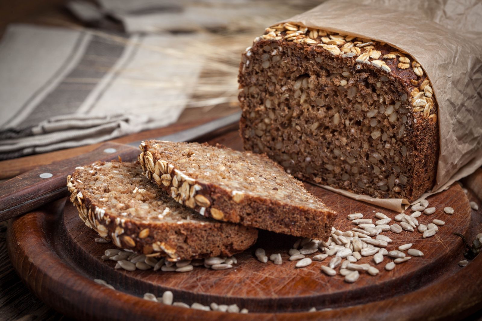 The Top 10 Whole Grain Breads Found in Grocery Stores, as Recommended ...